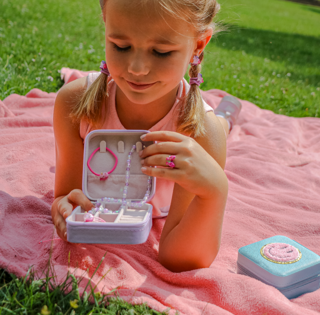 Über uns - bb Klostermann GmbH - Schönes Schenken